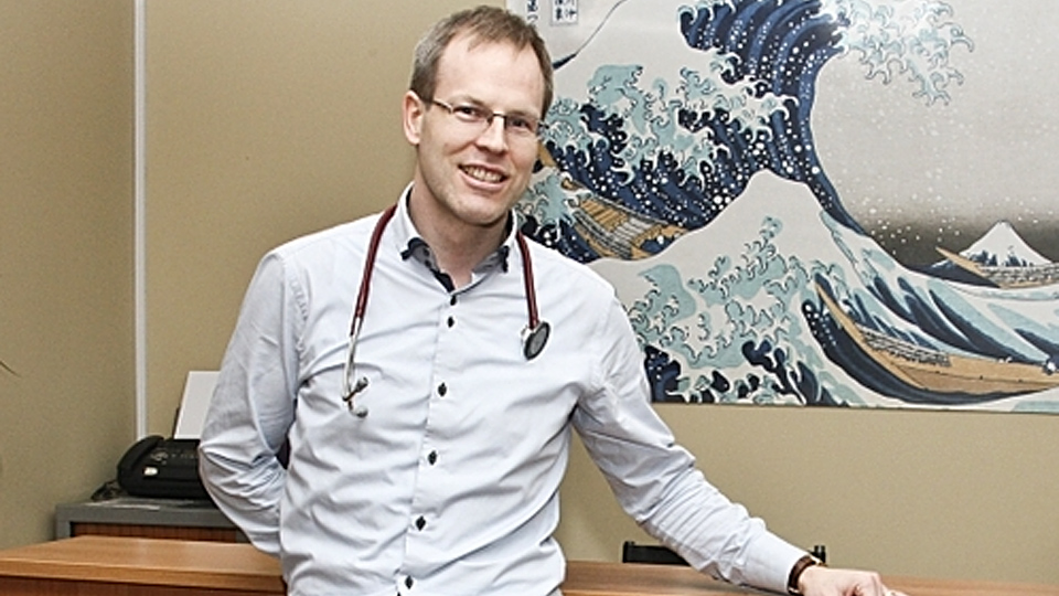 Another one: Limerick doctor sacked for disagreeing with lockdown - Gript