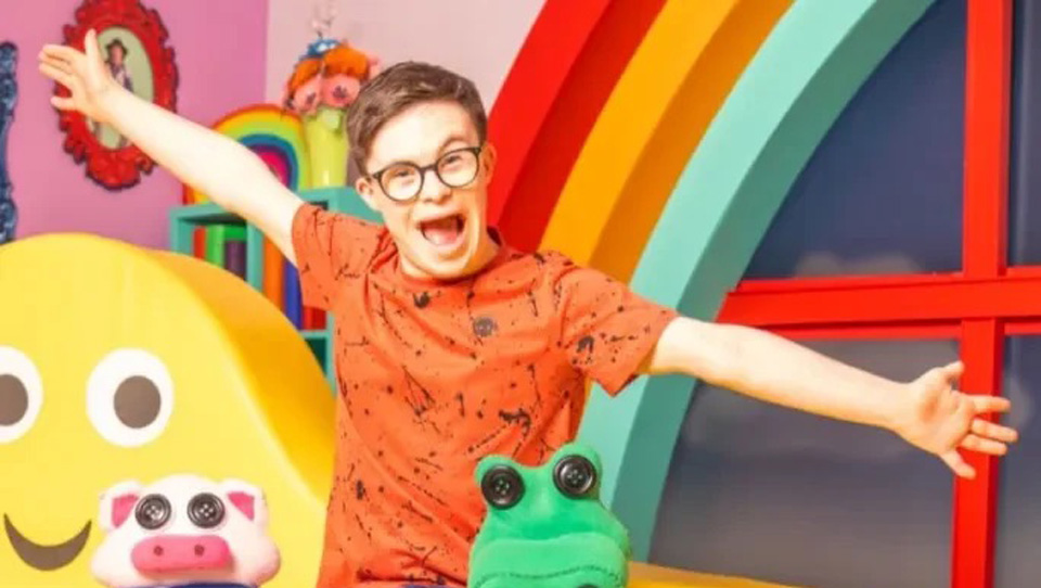 “I’m Loving Life!”: CBeebies hires new presenter with Down Syndrome - Gript
