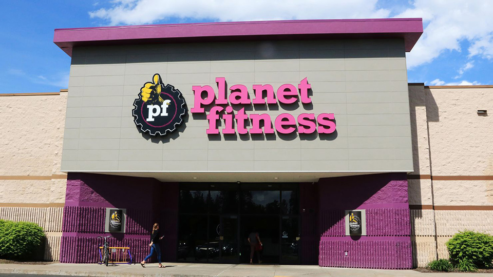 Planet Fitness face estimated loss of $400 million amid transgender ...