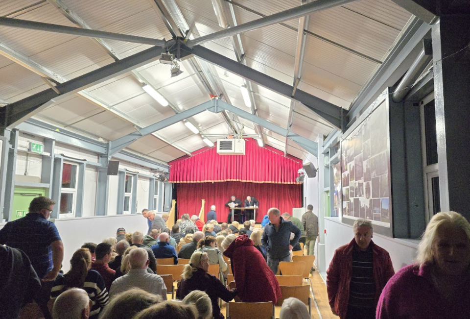 Packed meeting in Manor Kilbride, Wicklow hears of effects of 3 IPAS ...