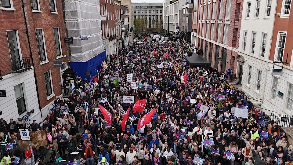 Thousands attend 'March for Jesus' in Dublin - Gript