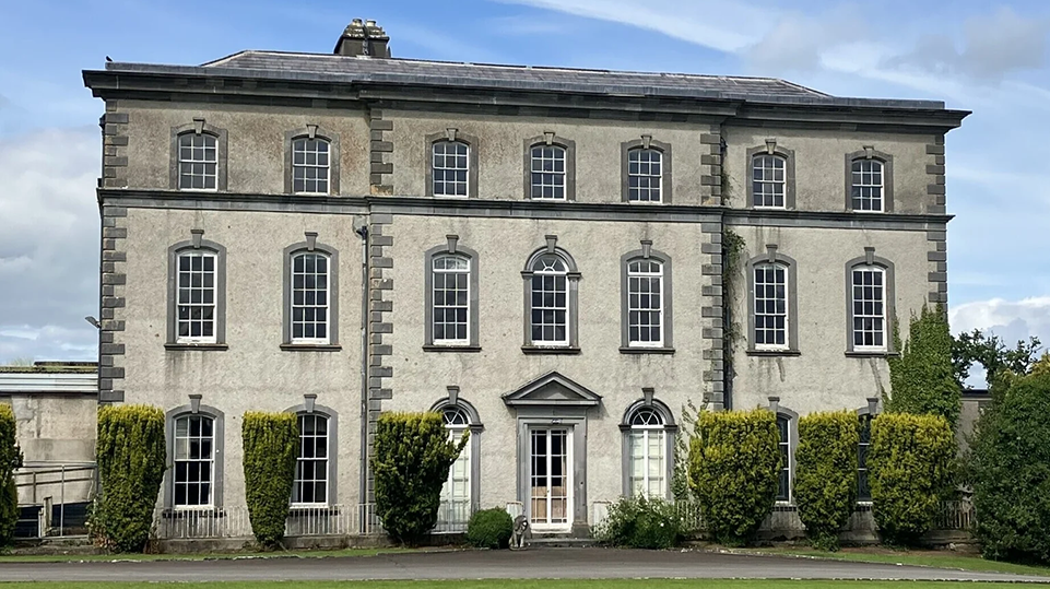 Dundrum IPAS prospectus: how to profit from asylum - Gript